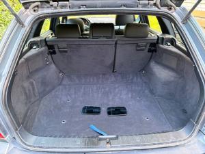 Grey BMW 320 2003 in Ventspils, with an engine capacity of 2.00 L and mileage of 344 thousand km for 2650 €, photo 5 on AUTOMOTO.COM.LV