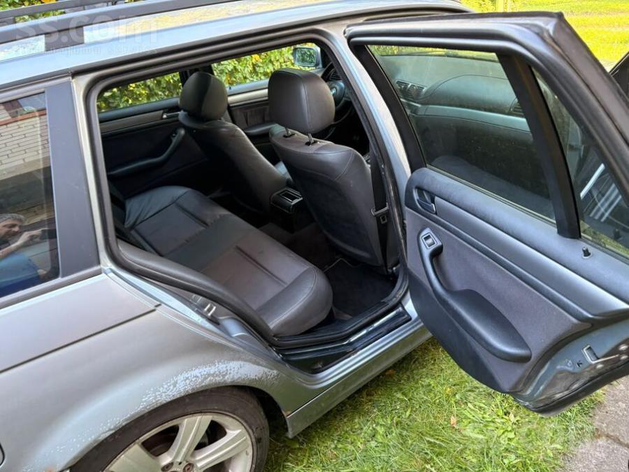 Grey BMW 320 2003 in Ventspils, with an engine capacity of 2.00 L and mileage of 344 thousand km for 2650 €, photo 6 on AUTOMOTO.COM.LV