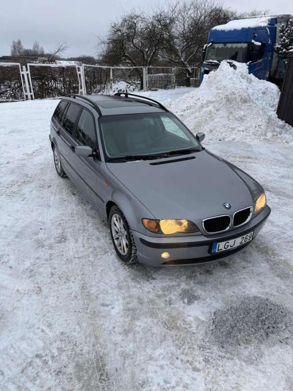 Grey BMW 320 2004 in Vilnius, with an engine capacity of 2.00 L and mileage of 335 thousand km for 1500 €, photo 1 on AUTOMOTO.COM.LV