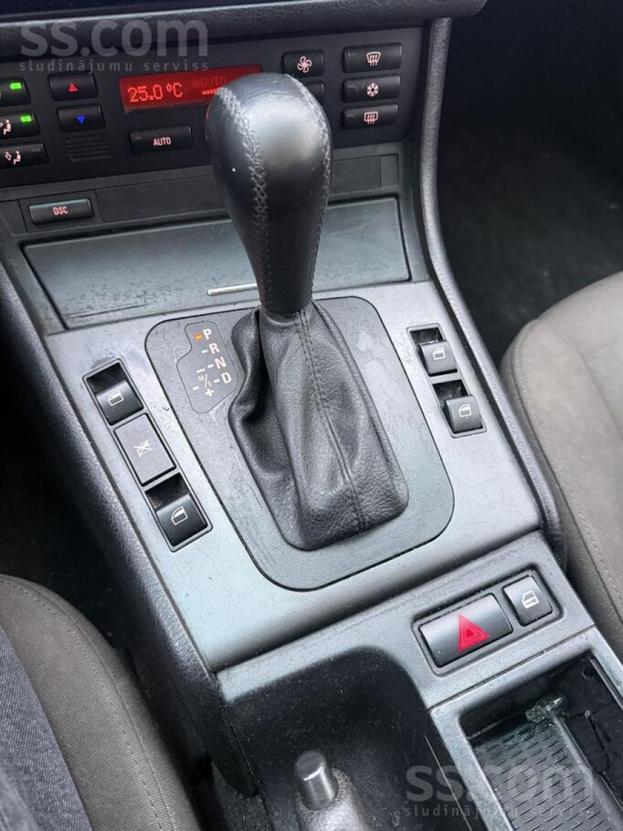 Pelēks BMW 320 2004 Tukums, ar dzinēja tilpumu 2.00 L un nobraukumu 378 tūkst. km par 2690 €, foto 26 vietnē AUTOMOTO.COM.LV