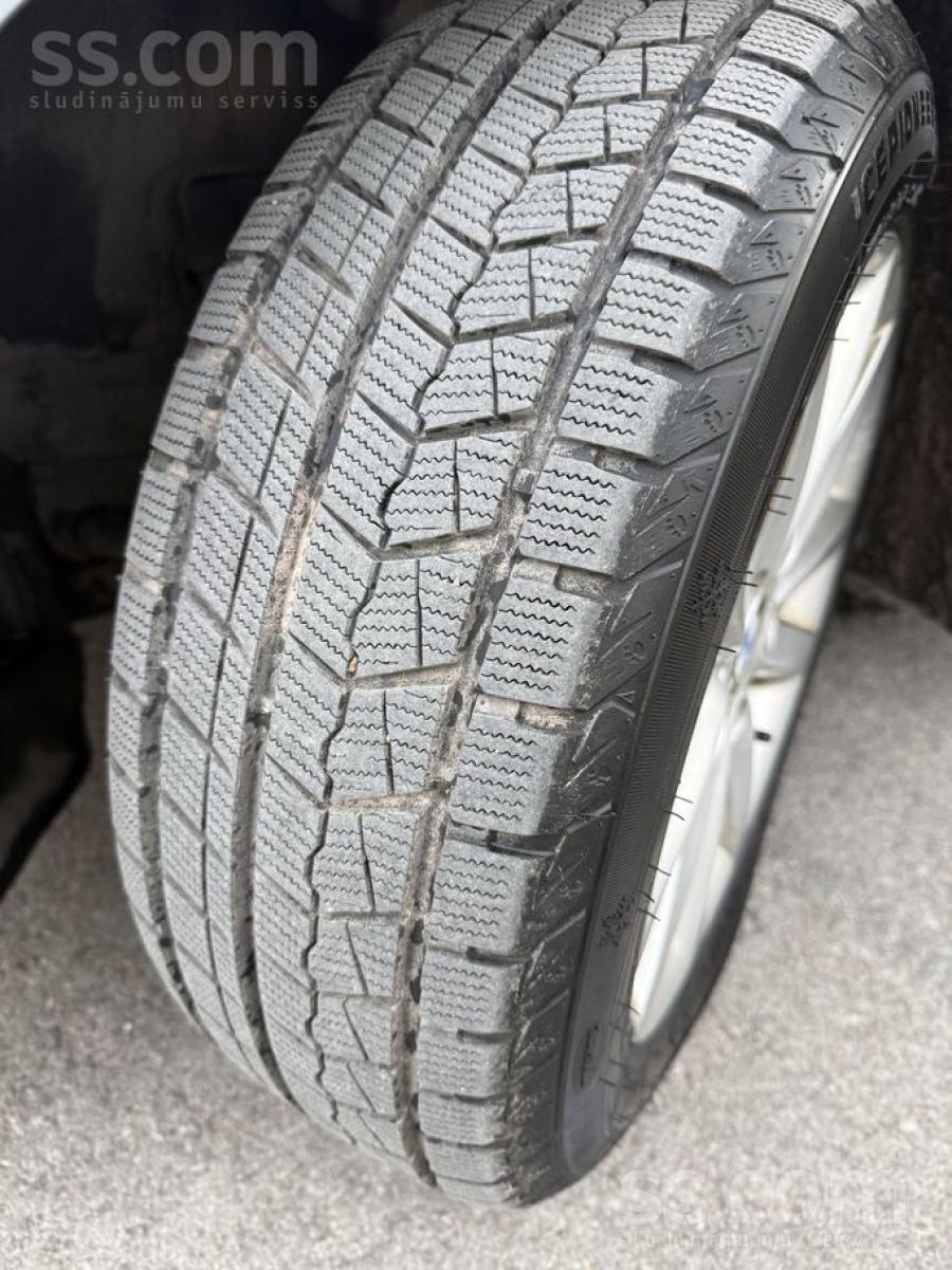 Pelēks BMW 320 2004 Tukums, ar dzinēja tilpumu 2.00 L un nobraukumu 378 tūkst. km par 2690 €, foto 31 vietnē AUTOMOTO.COM.LV