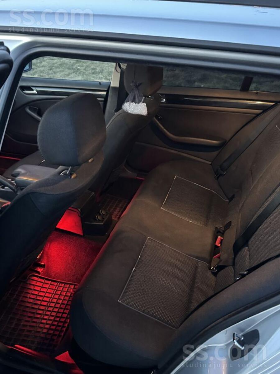 Pelēks BMW 320 2004 Rīga, ar dzinēja tilpumu 2.00 L un nobraukumu 356 tūkst. km par 2700 €, foto 11 vietnē AUTOMOTO.COM.LV