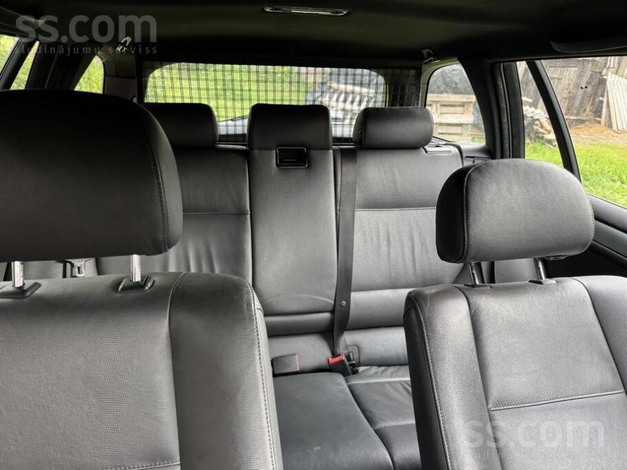 Pelēks BMW 320 2004 Tukums, ar dzinēja tilpumu 2.00 L un nobraukumu 295 tūkst. km par 665 €, foto 13 vietnē AUTOMOTO.COM.LV