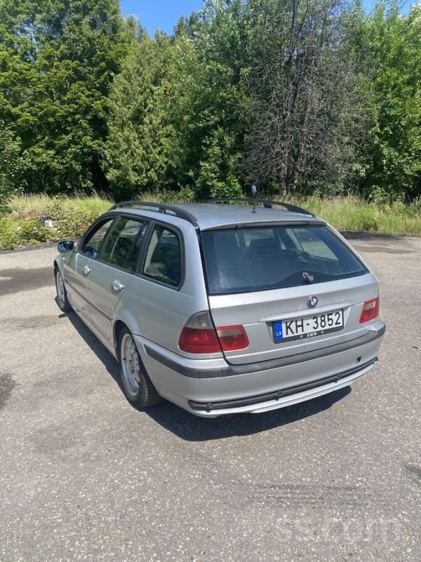 Grey BMW 320 2004 in Riga, with an engine capacity of 2.00 L and mileage of 364 thousand km for 1000 €, photo 3 on AUTOMOTO.COM.LV
