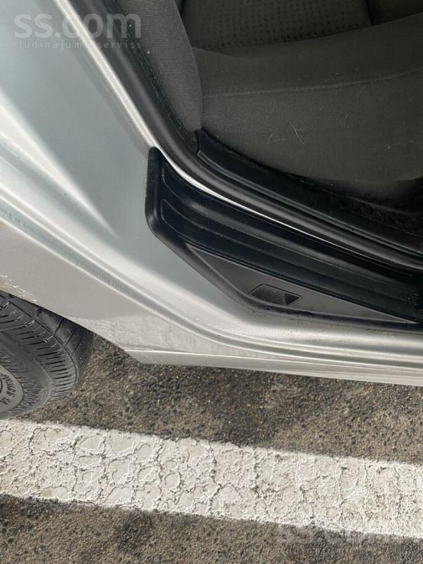 Pelēks BMW 320 2004 Rīga, ar dzinēja tilpumu 2.00 L un nobraukumu 364 tūkst. km par 850 €, foto 6 vietnē AUTOMOTO.COM.LV