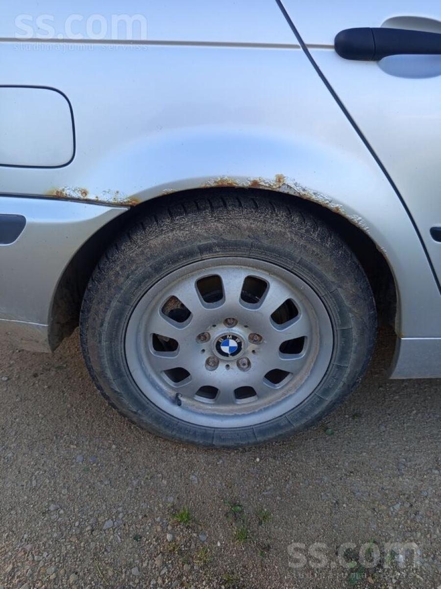 Pelēks BMW 320 2004 Madona, ar dzinēja tilpumu 2.00 L un nobraukumu 357 tūkst. km par 1950 €, foto 12 vietnē AUTOMOTO.COM.LV
