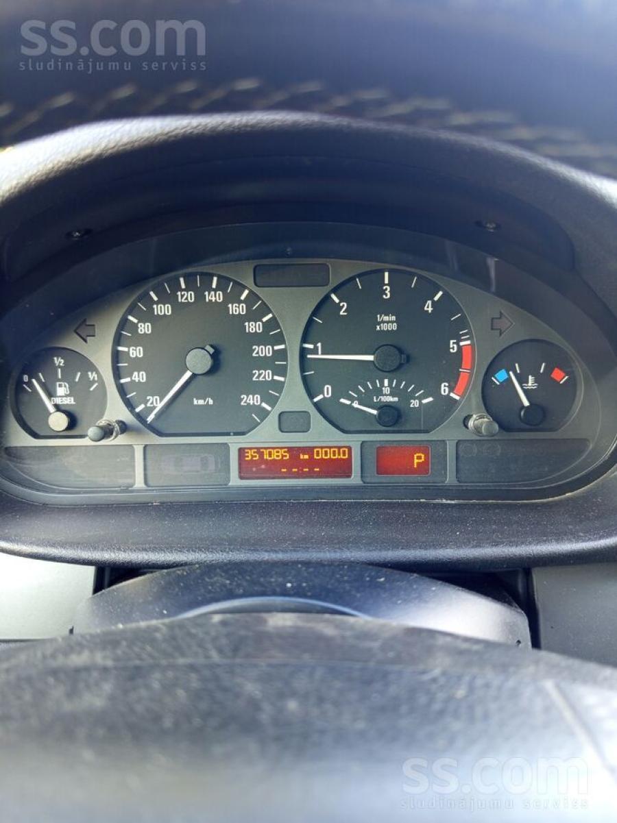 Pelēks BMW 320 2004 Madona, ar dzinēja tilpumu 2.00 L un nobraukumu 357 tūkst. km par 1950 €, foto 16 vietnē AUTOMOTO.COM.LV