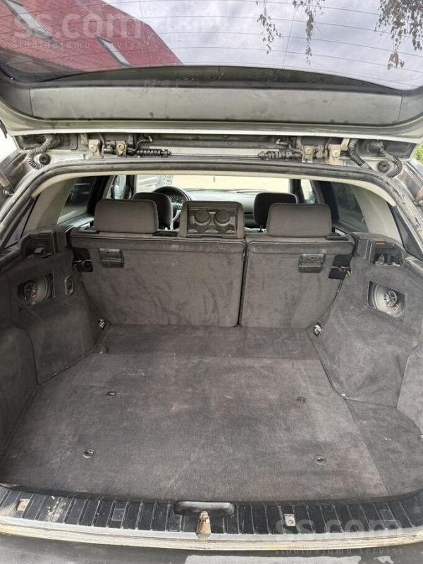 Pelēks BMW 320 2004 Talsi, ar dzinēja tilpumu 2.00 L un nobraukumu 330 tūkst. km par 2000 €, foto 9 vietnē AUTOMOTO.COM.LV