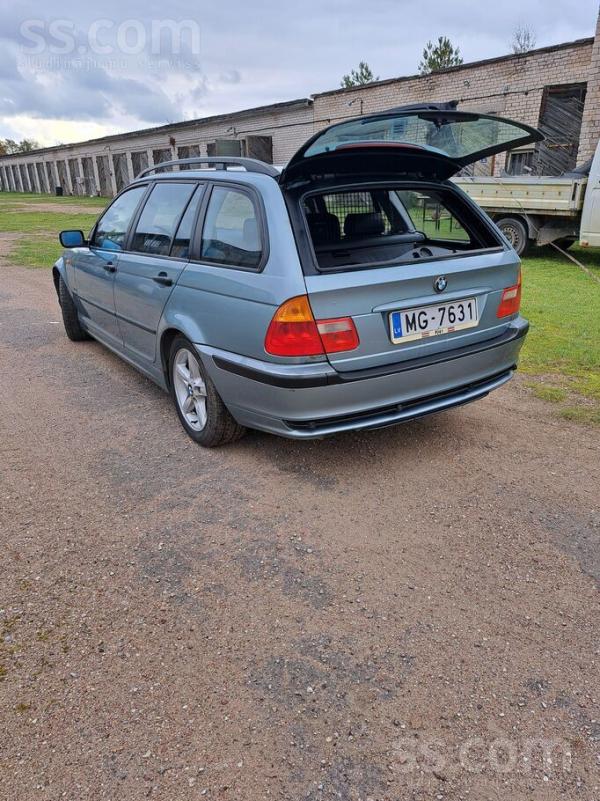 БМВ 320 2004 в Кулдига на AUTOMOTO.COM.LV Серый БМВ 320 2004 в Кулдига, объемом двигателя 2.00 л и пробегом 393 тыс. км за 1700 €, фото 5 на AUTOMOTO.COM.LV