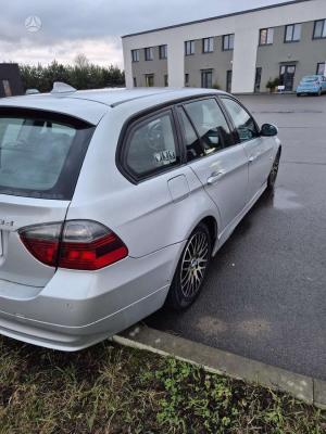 Pelēks BMW 320 2005 Kauņa, ar dzinēja tilpumu 2.00 L un nobraukumu 383 tūkst. km par 2950 €, foto 4 vietnē AUTOMOTO.COM.LV