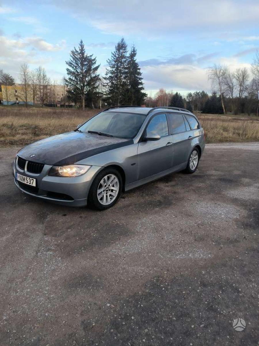 Grey BMW 320 2005 in Joniskis, with an engine capacity of 2.00 L and mileage of 477 thousand km for 1450 €, photo 1 on AUTOMOTO.COM.LV