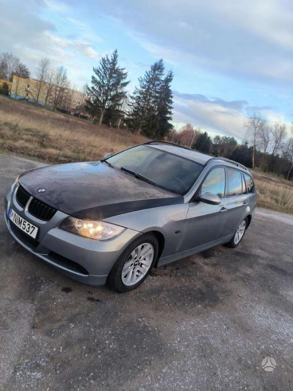 Pelēks BMW 320 2005 Joniškis, ar dzinēja tilpumu 2.00 L un nobraukumu 477 tūkst. km par 1450 €, foto 6 vietnē AUTOMOTO.COM.LV