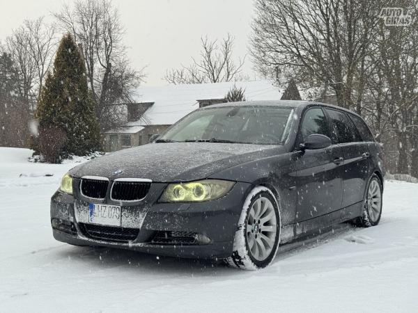 Grey BMW 320 2005 in Siauliai, with an engine capacity of 2.00 L and mileage of 228 thousand km for 2950 €, photo 1 on AUTOMOTO.COM.LV