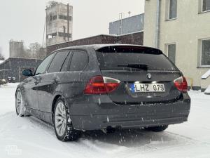 Grey BMW 320 2005 in Siauliai, with an engine capacity of 2.00 L and mileage of 228 thousand km for 2950 €, photo 7 on AUTOMOTO.COM.LV