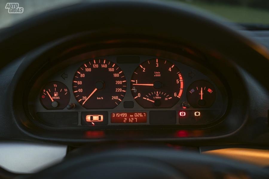 Grey BMW 320 2005 in Vilnius, with an engine capacity of 2.00 L and mileage of 315 thousand km for 2100 €, photo 12 on AUTOMOTO.COM.LV