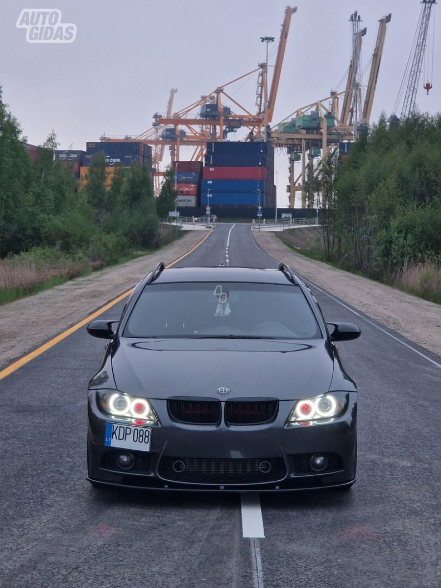 Grey BMW 320 2005 in Klaipeda, with an engine capacity of 2.00 L and mileage of 400 thousand km for 5000 €, photo 1 on AUTOMOTO.COM.LV