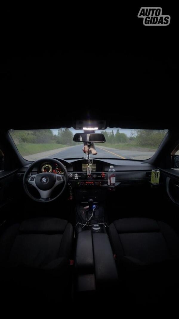 Pelēks BMW 320 2005 Klaipėda, ar dzinēja tilpumu 2.00 L un nobraukumu 400 tūkst. km par 5000 €, foto 9 vietnē AUTOMOTO.COM.LV