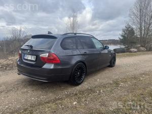 Pelēks BMW 320 2005 Valka, ar dzinēja tilpumu 2.00 L un nobraukumu 363 tūkst. km par 2950 €, foto  vietnē AUTOMOTO.COM.LV