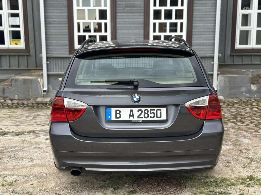 Grey BMW 320 2005 in Kaisiadorys, with an engine capacity of 2.00 L and mileage of 292 thousand km for 3550 €, photo 5 on AUTOMOTO.COM.LV
