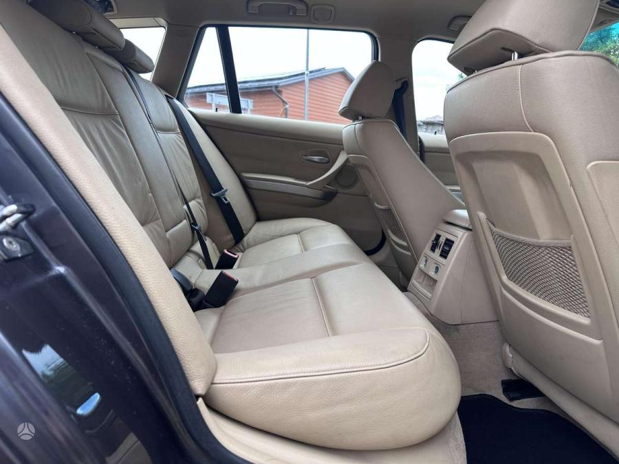 Grey BMW 320 2005 in Kaisiadorys, with an engine capacity of 2.00 L and mileage of 292 thousand km for 3550 €, photo 16 on AUTOMOTO.COM.LV