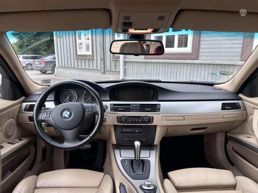 Grey BMW 320 2005 in Kaisiadorys, with an engine capacity of 2.00 L and mileage of 292 thousand km for 3550 €, photo 21 on AUTOMOTO.COM.LV