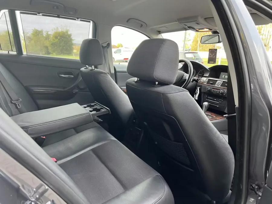 Grey BMW 320 2005 in Jekabpils, with an engine capacity of 2.00 L and mileage of 380 thousand km for 4590 €, photo 10 on AUTOMOTO.COM.LV