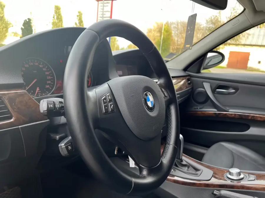 Grey BMW 320 2005 in Jekabpils, with an engine capacity of 2.00 L and mileage of 380 thousand km for 4590 €, photo 14 on AUTOMOTO.COM.LV
