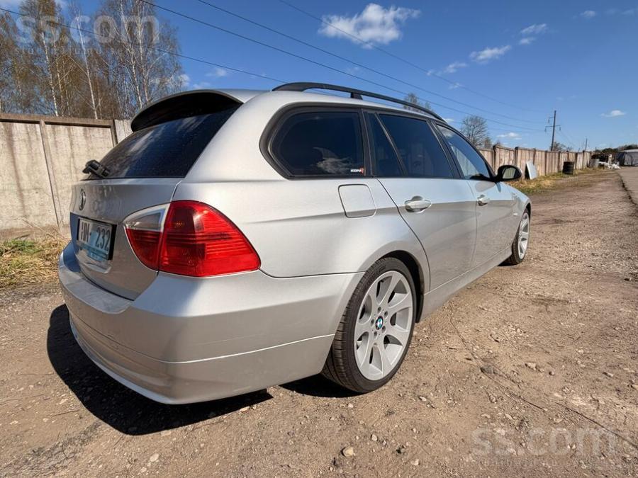 Grey BMW 320 2005 in Riga, with an engine capacity of 2.00 L and mileage of 330 thousand km for 4100 €, photo 7 on AUTOMOTO.COM.LV