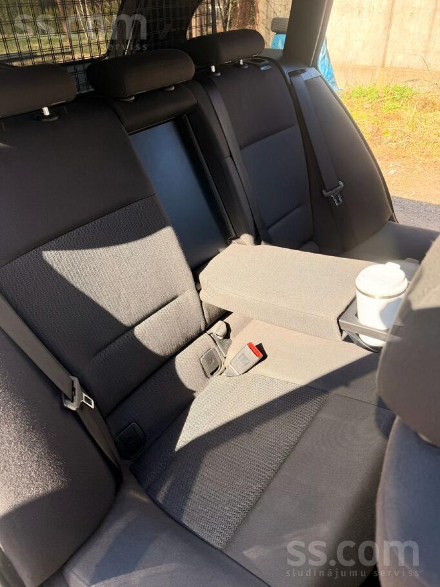Grey BMW 320 2005 in Riga, with an engine capacity of 2.00 L and mileage of 330 thousand km for 4100 €, photo 27 on AUTOMOTO.COM.LV
