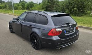 Pelēks BMW 320 2005 Viļņa, ar dzinēja tilpumu 2.00 L un nobraukumu 405 tūkst. km par 3100 €, foto 4 vietnē AUTOMOTO.COM.LV