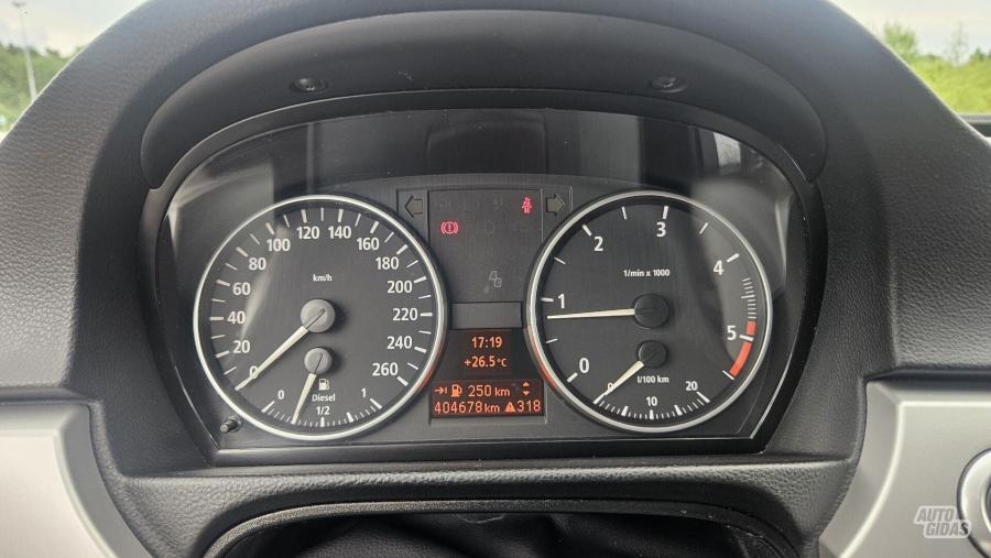 Pelēks BMW 320 2005 Viļņa, ar dzinēja tilpumu 2.00 L un nobraukumu 405 tūkst. km par 3100 €, foto 9 vietnē AUTOMOTO.COM.LV