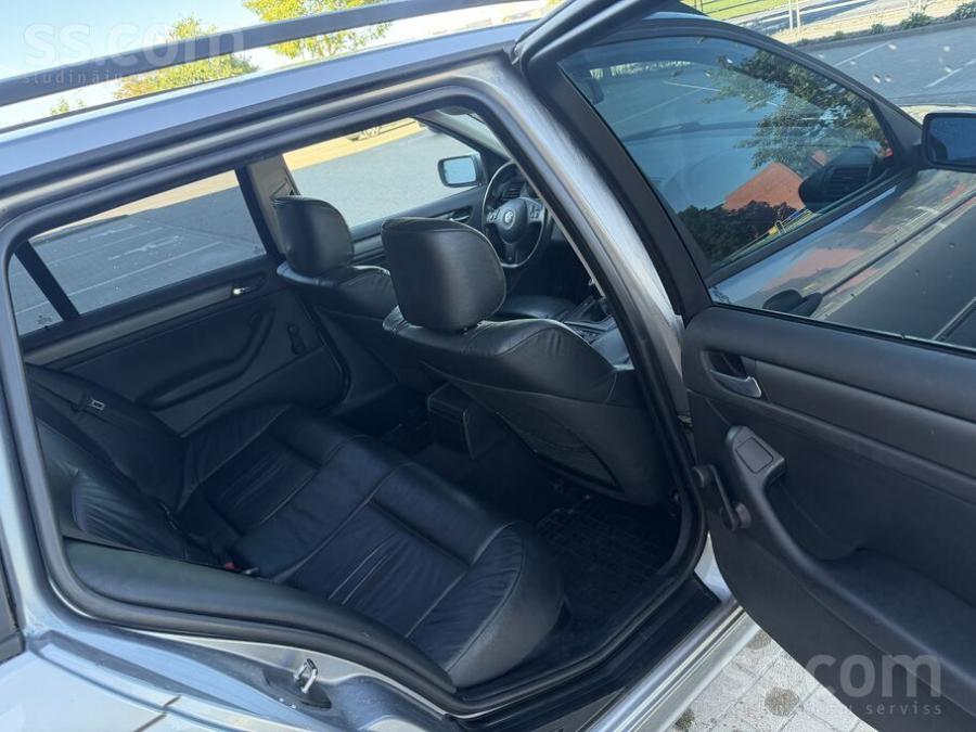 Pelēks BMW 320 2005 Jelgava, ar dzinēja tilpumu 2.00 L un nobraukumu 202 tūkst. km par 3900 €, foto 10 vietnē AUTOMOTO.COM.LV