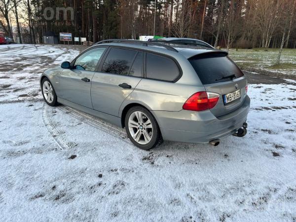 Pelēks BMW 320 2005 Cēsis, ar dzinēja tilpumu 2.00 L un nobraukumu 430 tūkst. km par 2100 €, foto 5 vietnē AUTOMOTO.COM.LV