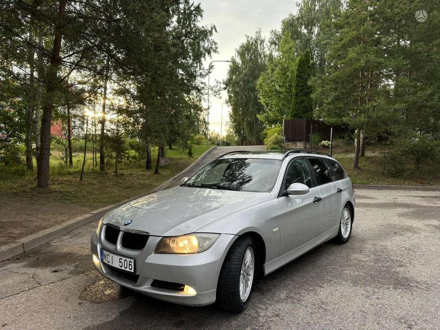 Pelēks BMW 320 2005 Viļņa, ar dzinēja tilpumu 2.00 L un nobraukumu 480 tūkst. km par 2000 €, foto 8 vietnē AUTOMOTO.COM.LV