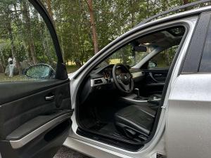 Pelēks BMW 320 2005 Viļņa, ar dzinēja tilpumu 2.00 L un nobraukumu 480 tūkst. km par 2000 €, foto 13 vietnē AUTOMOTO.COM.LV