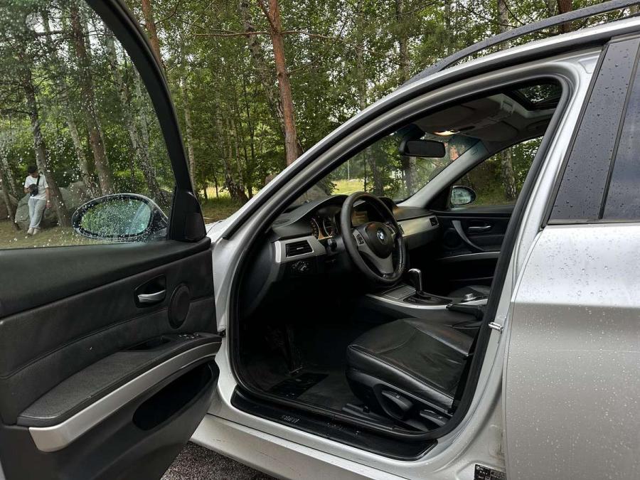 Pelēks BMW 320 2005 Viļņa, ar dzinēja tilpumu 2.00 L un nobraukumu 480 tūkst. km par 2000 €, foto 13 vietnē AUTOMOTO.COM.LV