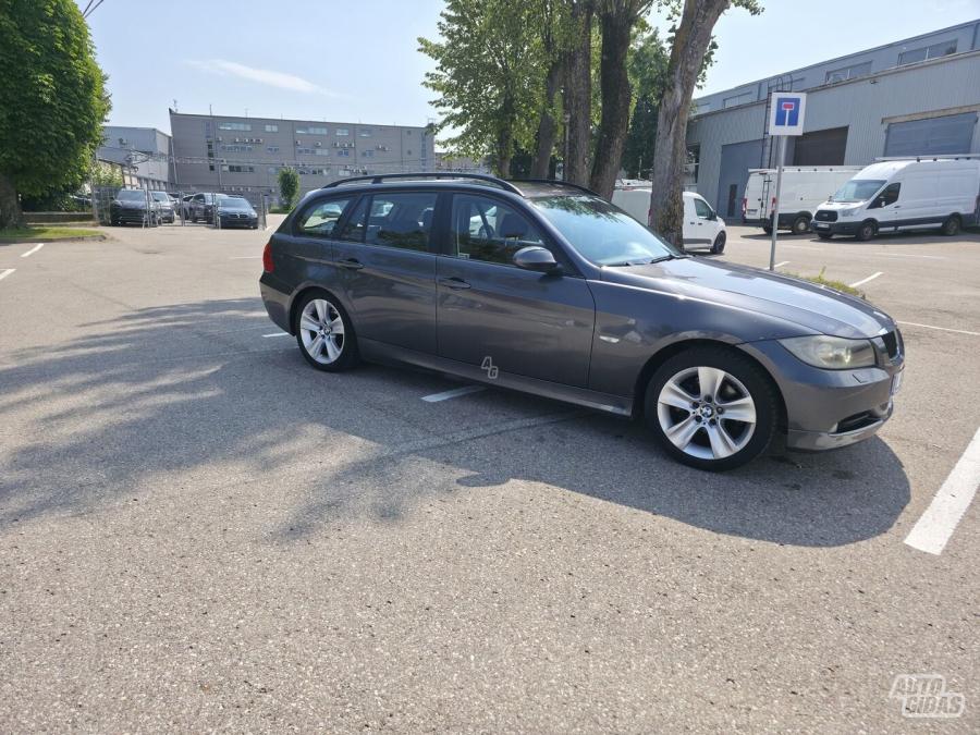 Grey BMW 320 2005 in Kaunas, with an engine capacity of 2.00 L and mileage of 254 thousand km for 2299 €, photo 3 on AUTOMOTO.COM.LV