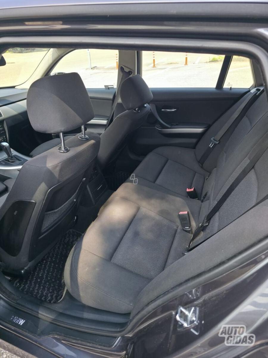 Grey BMW 320 2005 in Kaunas, with an engine capacity of 2.00 L and mileage of 254 thousand km for 2299 €, photo 8 on AUTOMOTO.COM.LV