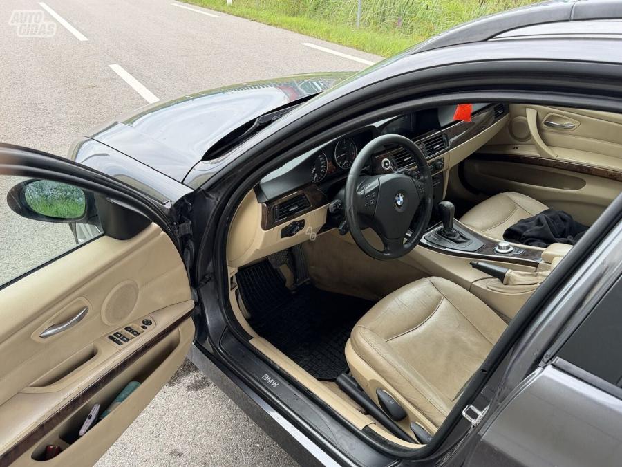 Pelēks BMW 320 2005 Kauņa, ar dzinēja tilpumu 2.00 L un nobraukumu 390 tūkst. km par 2450 €, foto 16 vietnē AUTOMOTO.COM.LV