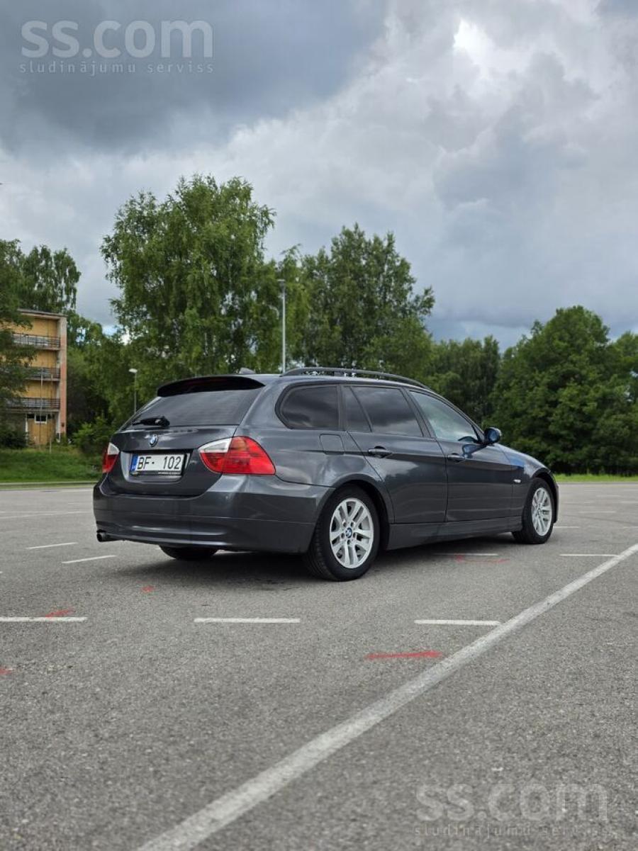 Pelēks BMW 320 2005 Cēsis, ar dzinēja tilpumu 2.00 L un nobraukumu 448 tūkst. km par 2950 €, foto 4 vietnē AUTOMOTO.COM.LV