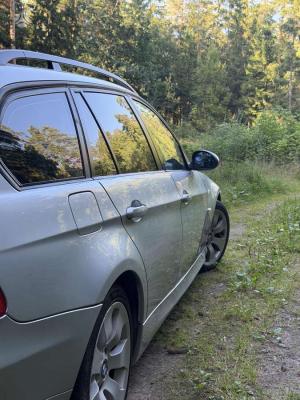 Grey BMW 320 2005 in Jonava, with an engine capacity of 2.00 L and mileage of 440 thousand km for 2400 €, photo 7 on AUTOMOTO.COM.LV