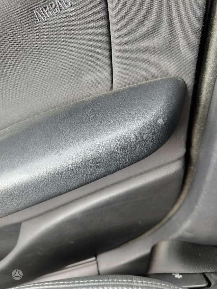 Pelēks BMW 320 2005 Kretinga, ar dzinēja tilpumu 2.00 L un nobraukumu 306 tūkst. km par 1700 €, foto 26 vietnē AUTOMOTO.COM.LV