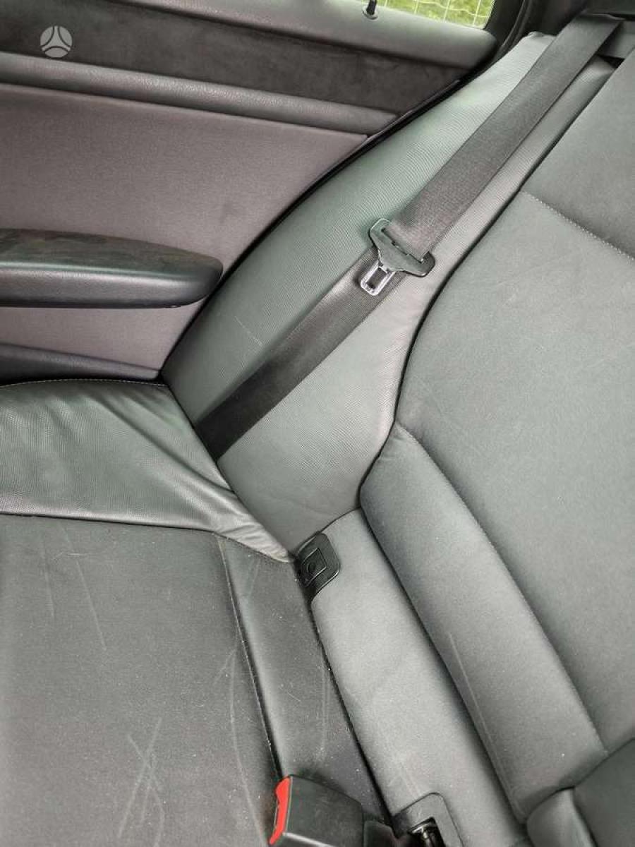 Pelēks BMW 320 2005 Kretinga, ar dzinēja tilpumu 2.00 L un nobraukumu 306 tūkst. km par 1700 €, foto 27 vietnē AUTOMOTO.COM.LV