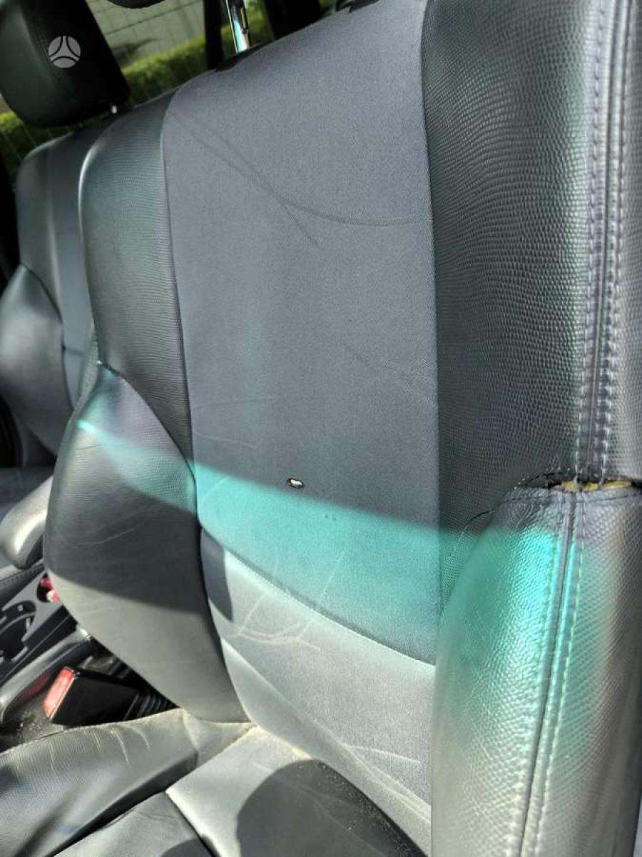 Pelēks BMW 320 2005 Kretinga, ar dzinēja tilpumu 2.00 L un nobraukumu 306 tūkst. km par 1700 €, foto 33 vietnē AUTOMOTO.COM.LV