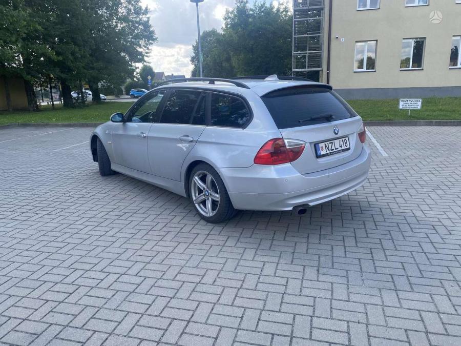 Серый БМВ 320 2005 в Шакяй, объемом двигателя 2.00 л и пробегом 271 тыс. км за 3000 €, фото 5 на AUTOMOTO.COM.LV