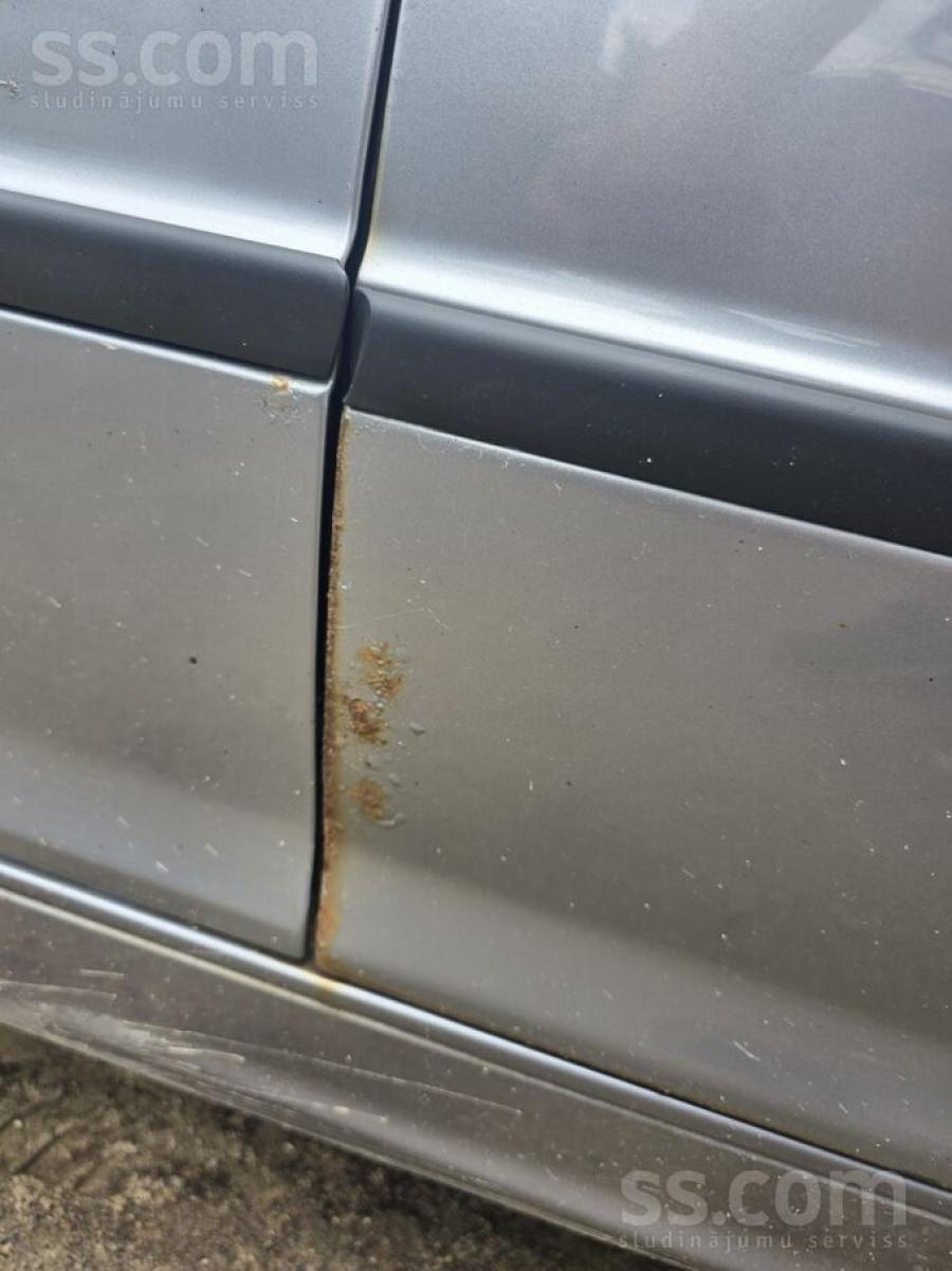 Pelēks BMW 320 2005 Jelgava, ar dzinēja tilpumu 2.00 L un nobraukumu 439 tūkst. km par 2100 €, foto 10 vietnē AUTOMOTO.COM.LV