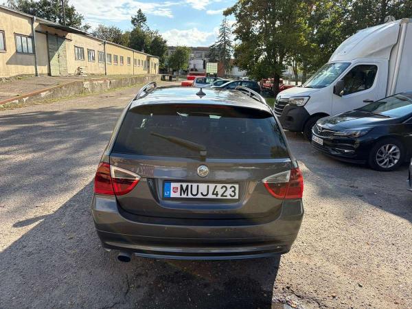 Grey BMW 320 2005 in Marijampole, with an engine capacity of 2.00 L and mileage of 334 thousand km for 2500 €, photo 8 on AUTOMOTO.COM.LV