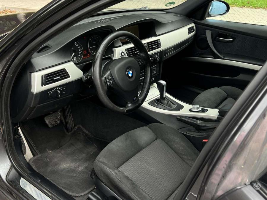 Pelēks BMW 320 2005 Kauņa, ar dzinēja tilpumu 2.00 L un nobraukumu 411 tūkst. km par 2950 €, foto 15 vietnē AUTOMOTO.COM.LV