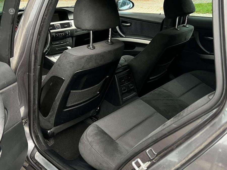 Pelēks BMW 320 2005 Kauņa, ar dzinēja tilpumu 2.00 L un nobraukumu 411 tūkst. km par 2950 €, foto 16 vietnē AUTOMOTO.COM.LV