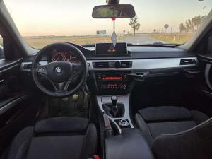 Pelēks BMW 320 2005 Kauņa, ar dzinēja tilpumu 2.00 L un nobraukumu 450 tūkst. km par 2049 €, foto 23 vietnē AUTOMOTO.COM.LV